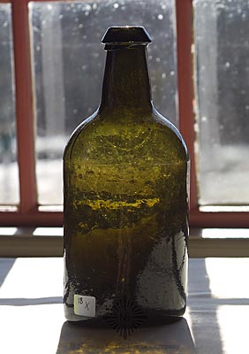 Lot 89: "New Eng. Glass Bottle Co." Base Embossed Bottle, Similar to KW ...